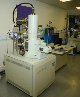 JEOL JSM 6701F SEM 用于销售价格 #293685415, 2007 > 从 CAE 购买