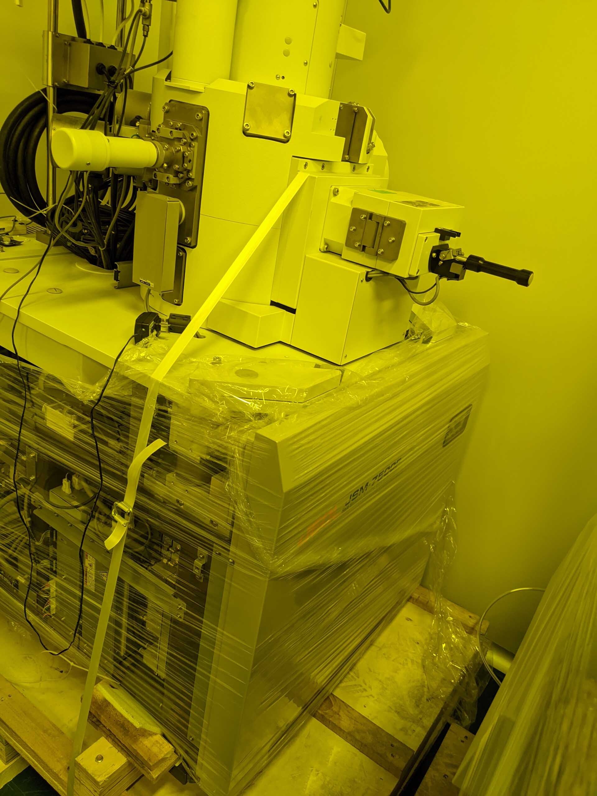 JEOL JSM 7500F SEM used for sale price #293643351 > buy from CAE