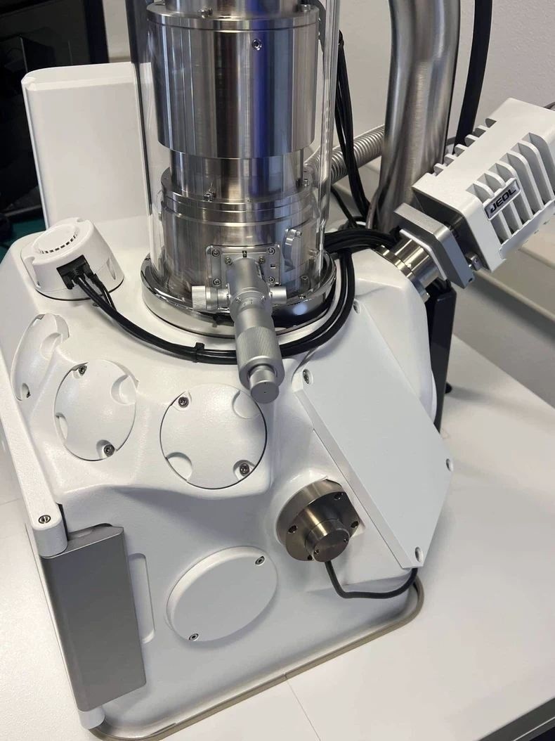 JEOL JSM IT500 SEM used for sale price #293814968 > buy from CAE