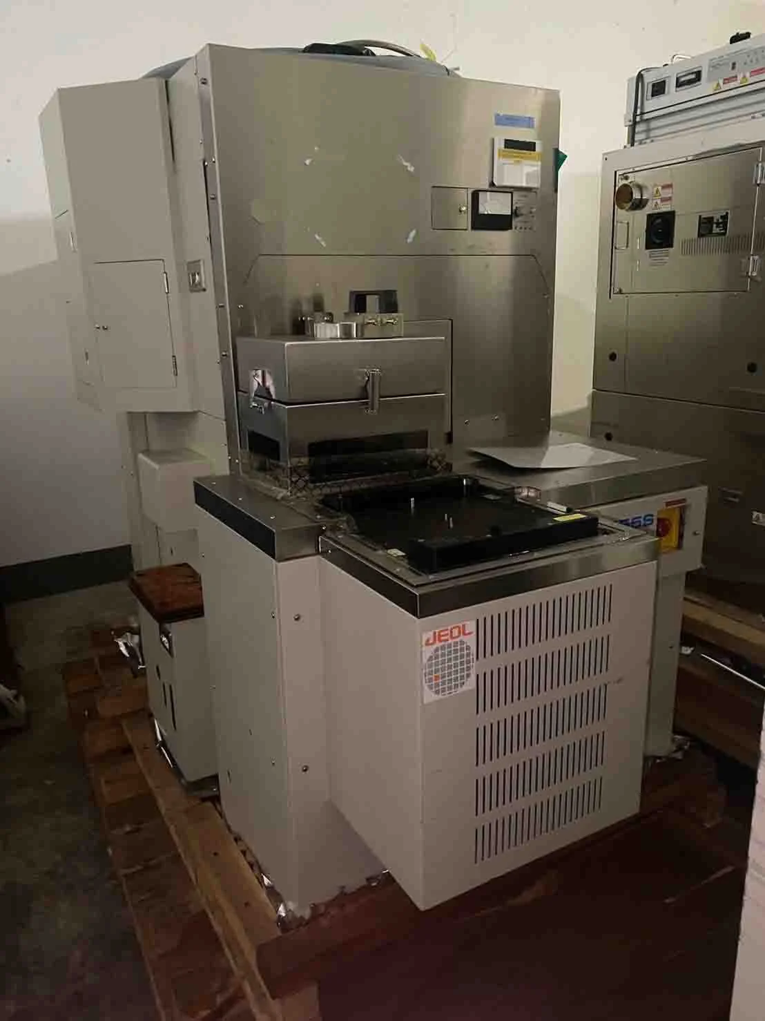 JEOL JWS 7555S SEM used for sale price #293628489 > buy from CAE