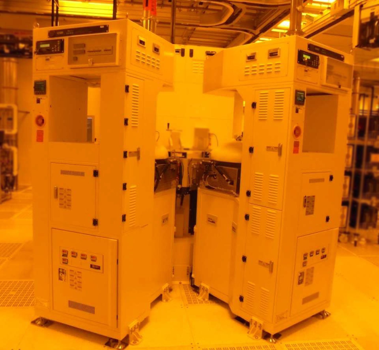 JUSUNG Eureka 3000 Reactor used for sale price #293722944, 2021 > buy ...