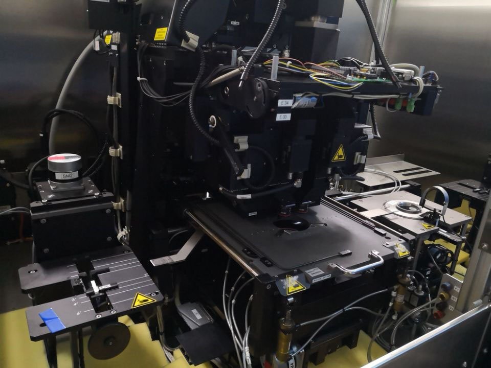 KARL SUSS / MICROTEC MA 100E Mask Aligner used for sale price ...