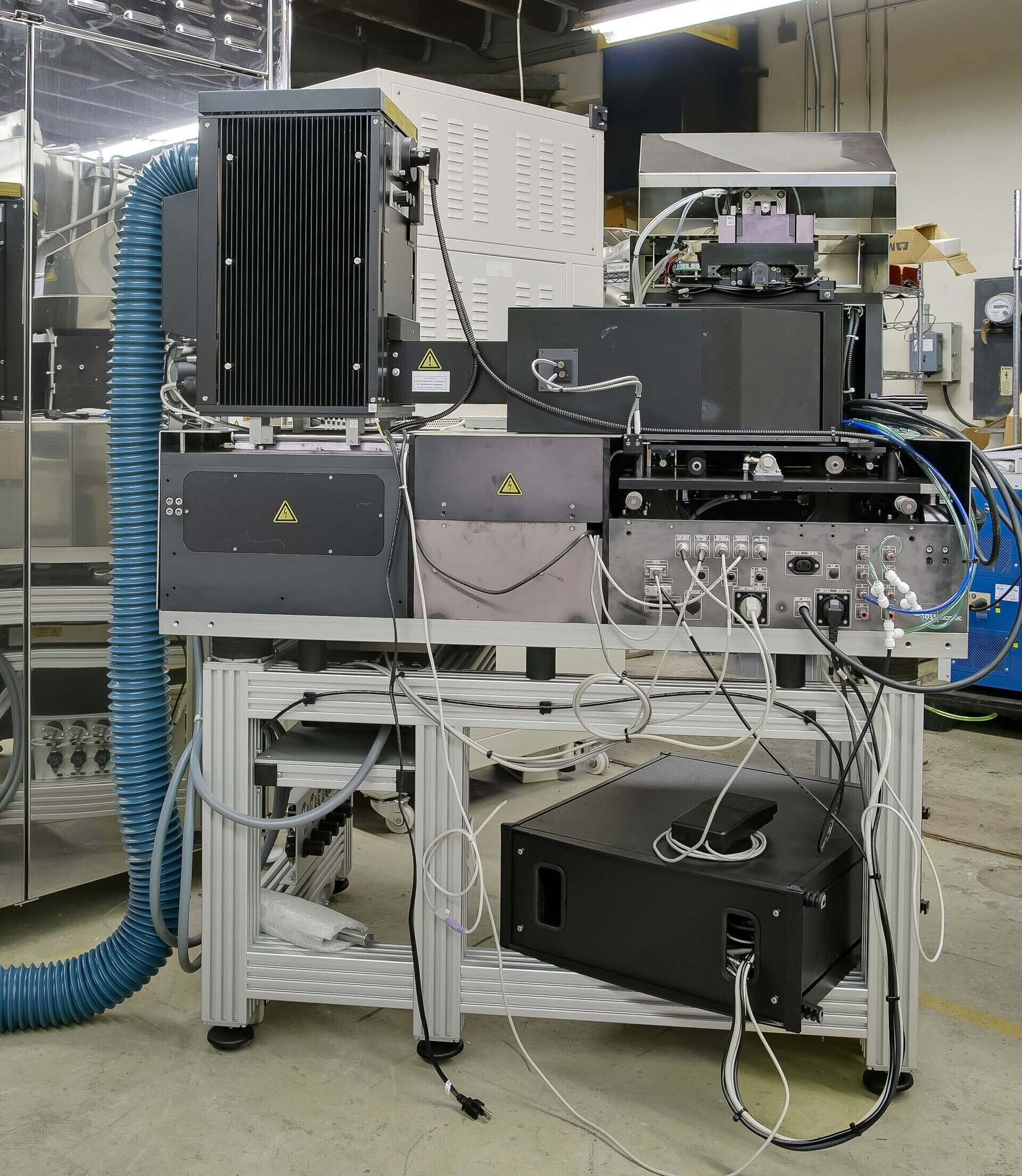 KARL SUSS / MICROTEC MA 8 / BA 8 마스크 얼라이너 판매 가격 #9411205, 2006에 사용됨 ...