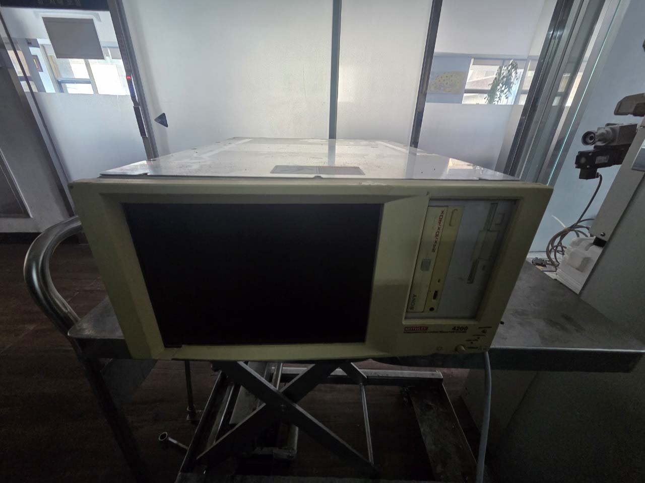KEITHLEY 4200 Electronic Test Equipment used for sale price #293794258 ...