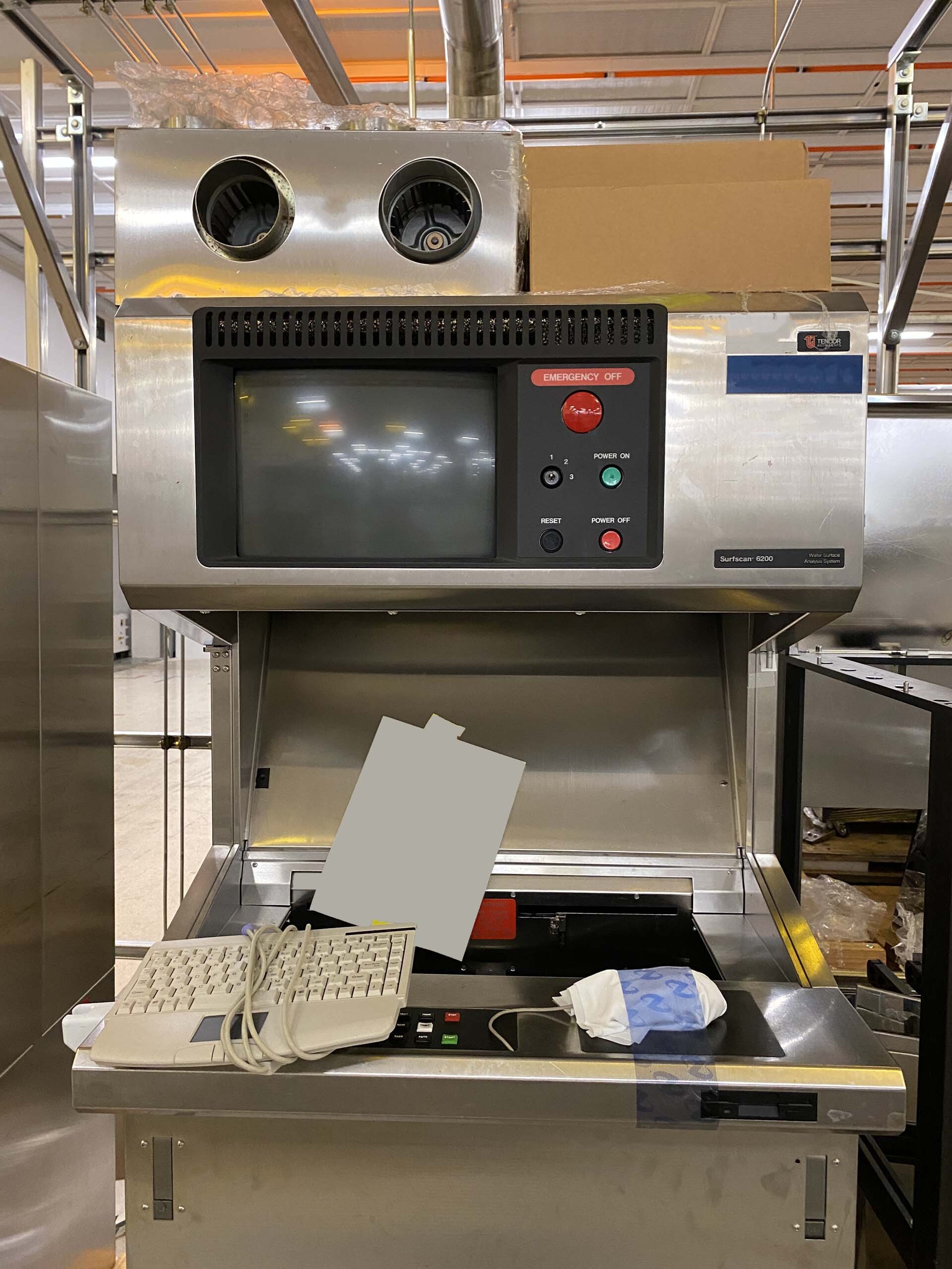 KLA / TENCOR 6200 Surfscan 익숙한 판매용 가격 #293602390, 1992 > 사다 from CAE