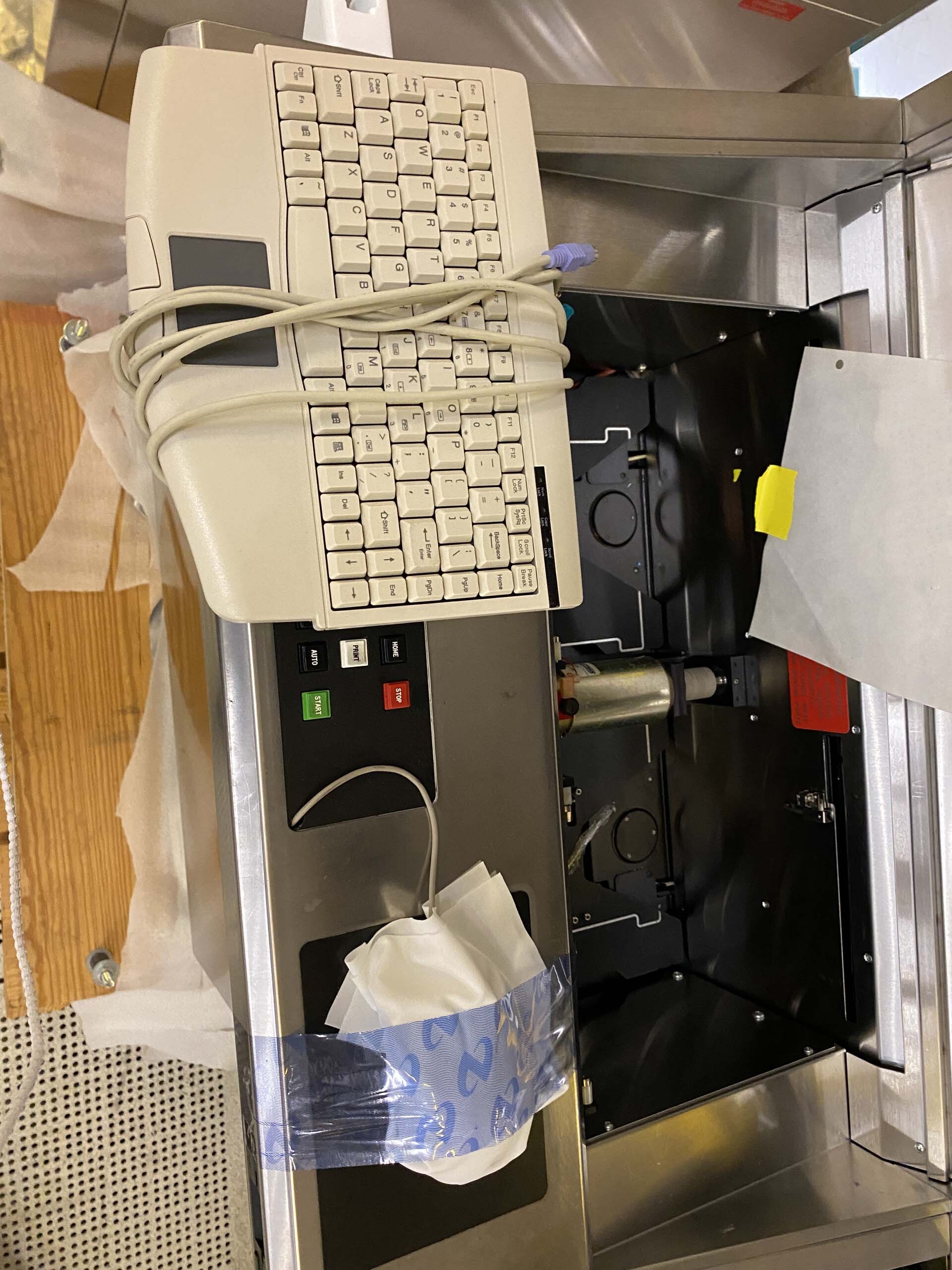 KLA / TENCOR 6200 Surfscan 익숙한 판매용 가격 #293602390, 1992 > 사다 from CAE