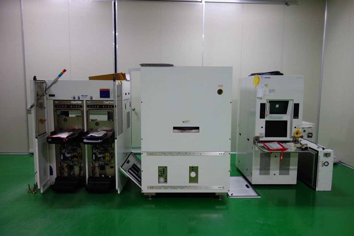 KLA / TENCOR 2351-UI マスク＆ウェーハ検査装置 はセール価格 #9190406, 2002 で使用されています > CAE ...