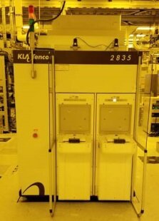 KLA / TENCOR 2835 Mask & Wafer Inspector used for sale price #9250792 ...