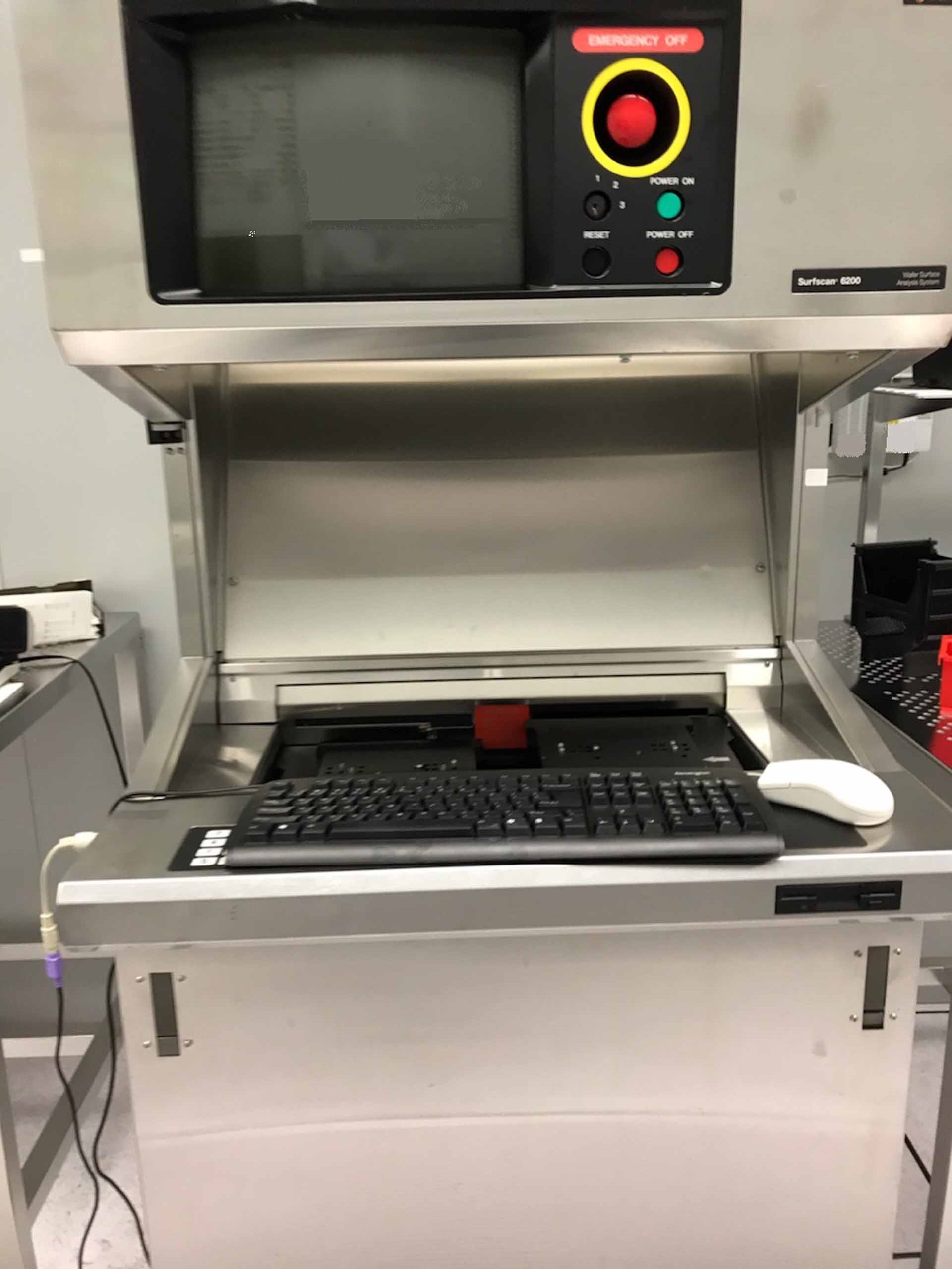 KLA / TENCOR / PROMETRIX 6200 Surfscan 웨이퍼 테스터 판매 가격 #9228443, 1992에 ...