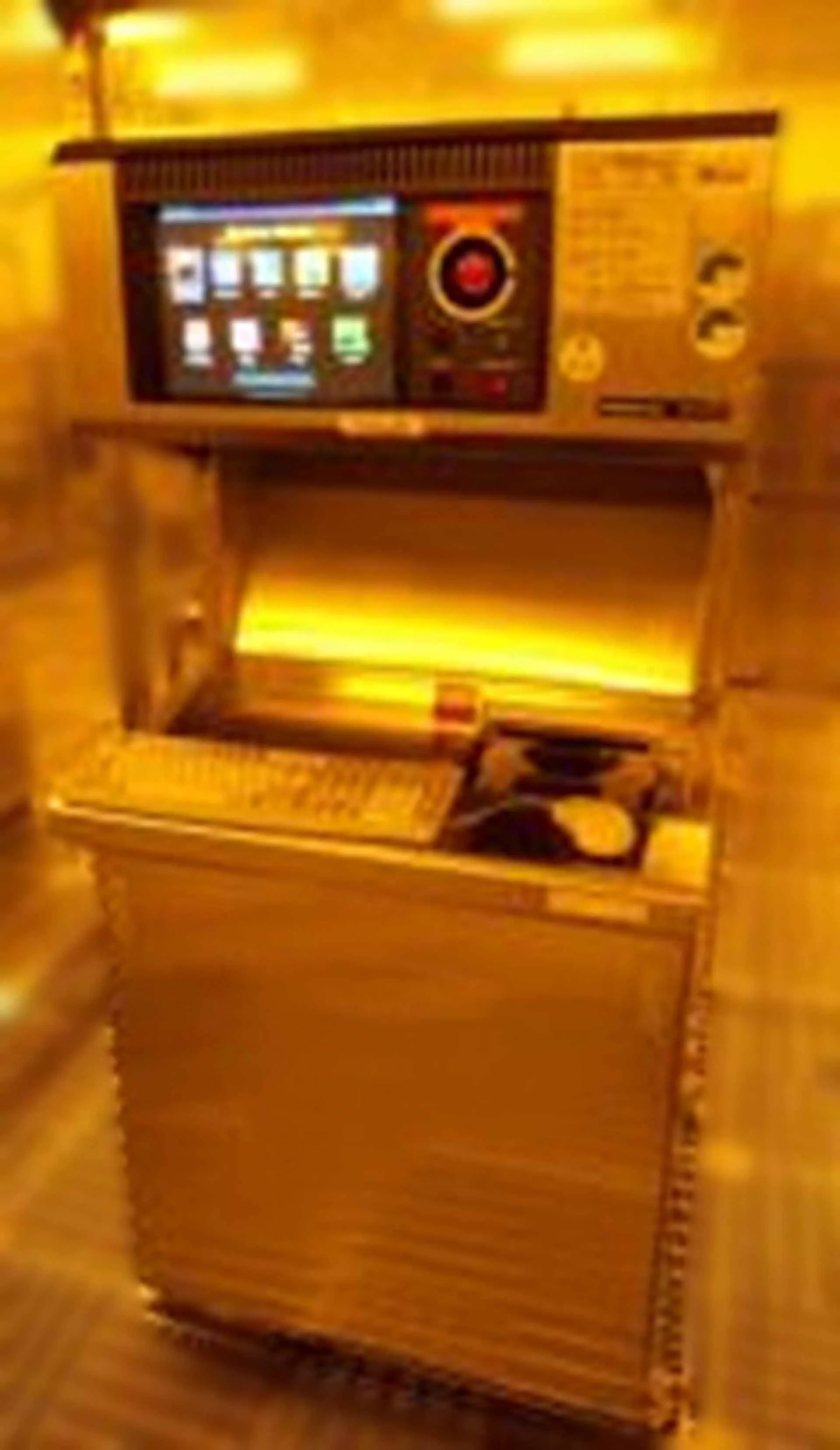 KLA / TENCOR 6420 Surfscan 晶圆测试仪 用于销售价格 #9216651 > 从 CAE 购买