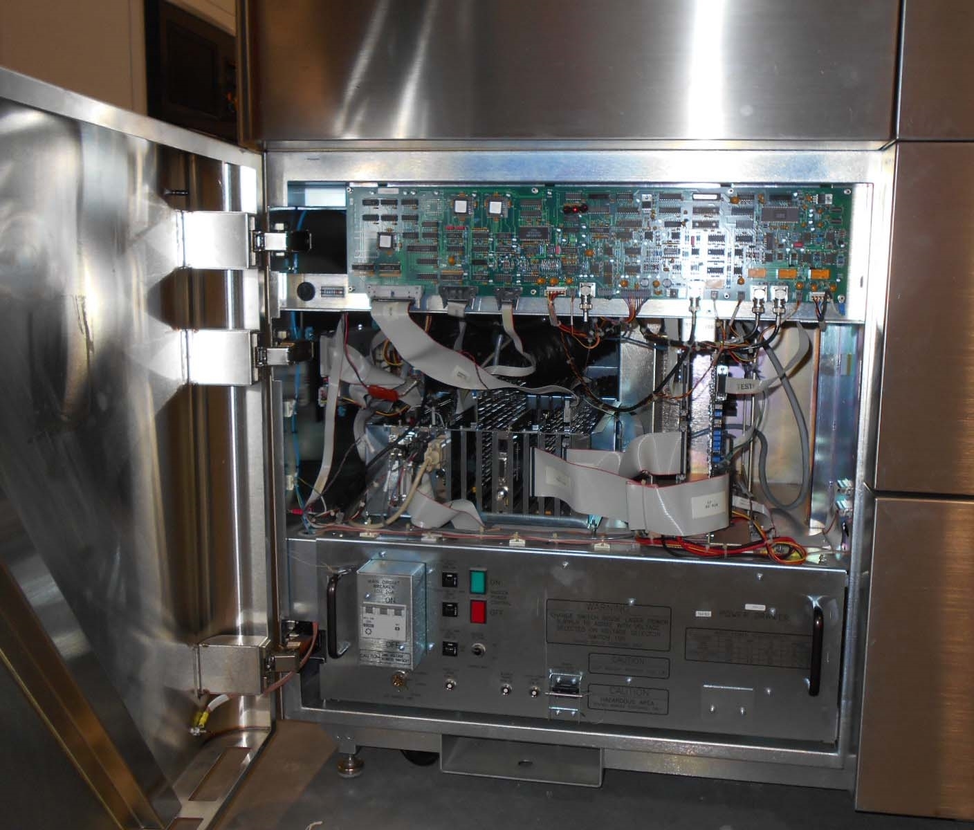 KLA / TENCOR 7700 Surfscan used for sale price #9171318, 1995 > buy ...