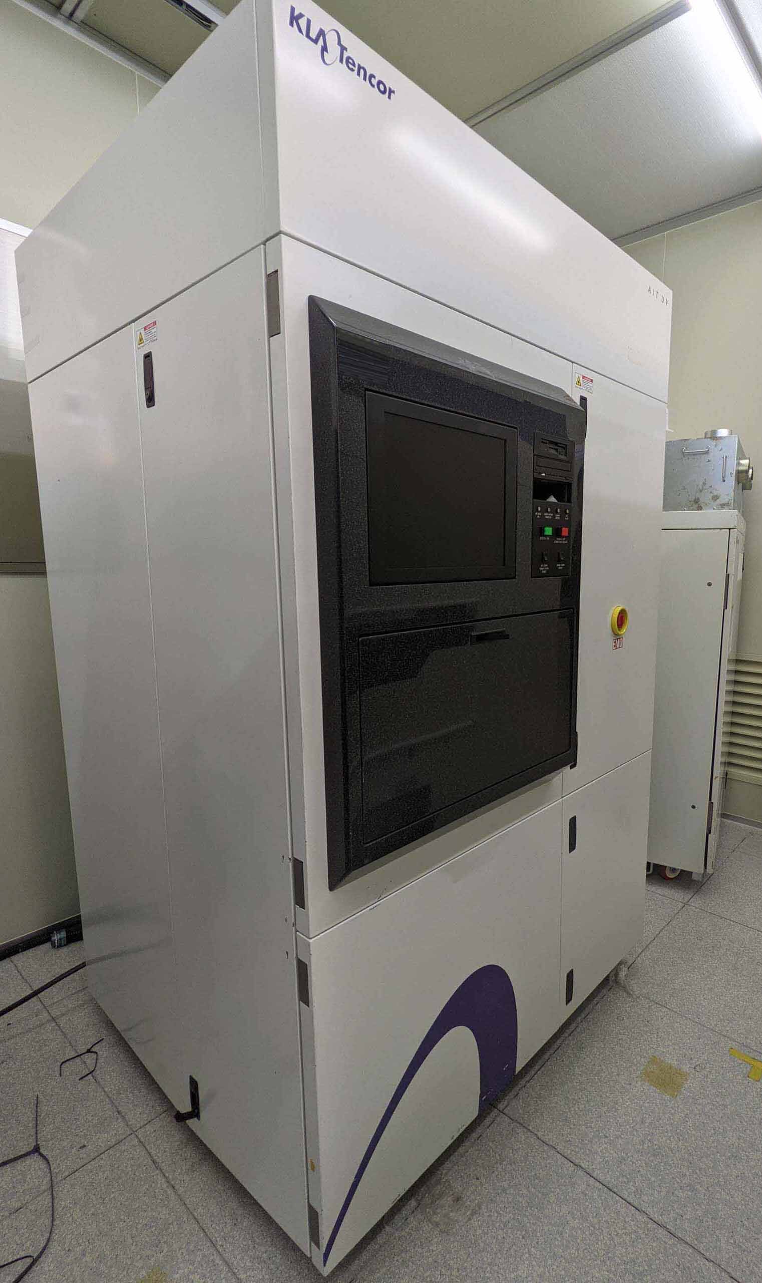 KLA / TENCOR AIT UV ウェハ検査装置・計測機器 はセール価格 #9379585, 2003 で使用されています > CAE から購入