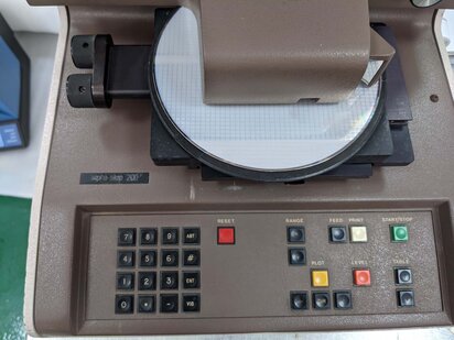 KLA / TENCOR Alpha Step 200 Wafer Tester used for sale price #293652814 ...