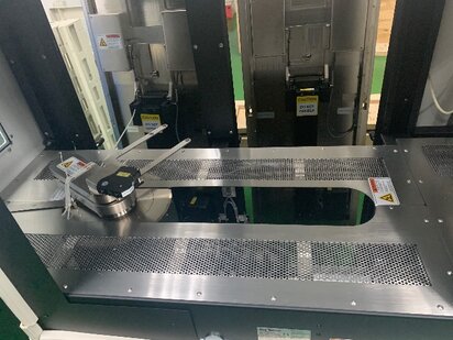 KLA / TENCOR Quantox XP Wafer Tester used for sale price #9296678, 2001 ...