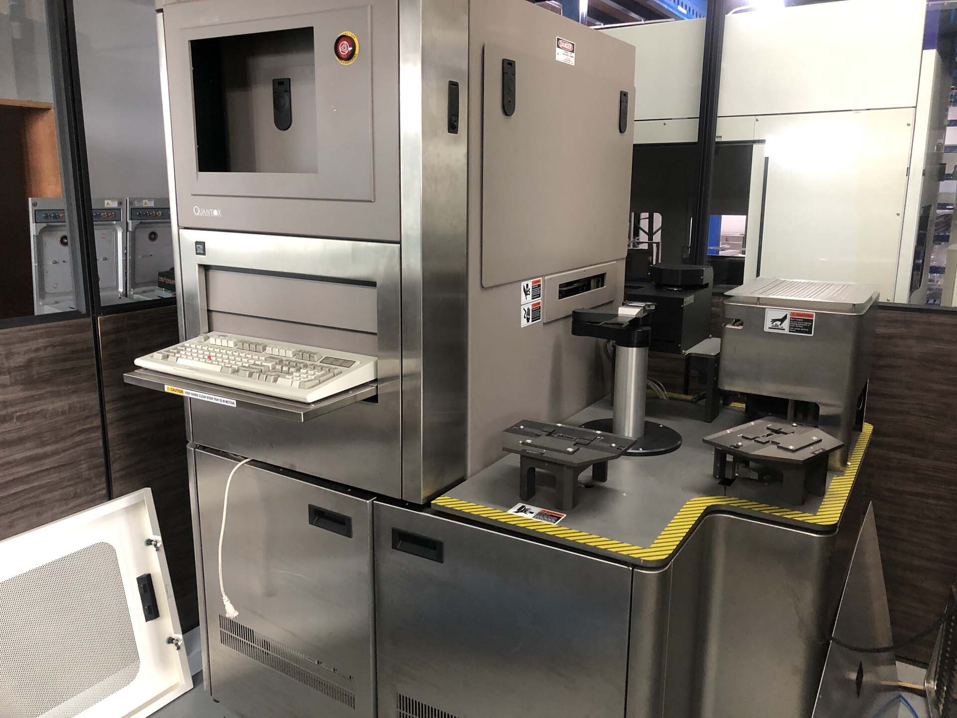 KLA / TENCOR / PROMETRIX Quantox 晶圆测试仪 用于销售价格 #9411740 > 从 CAE 购买