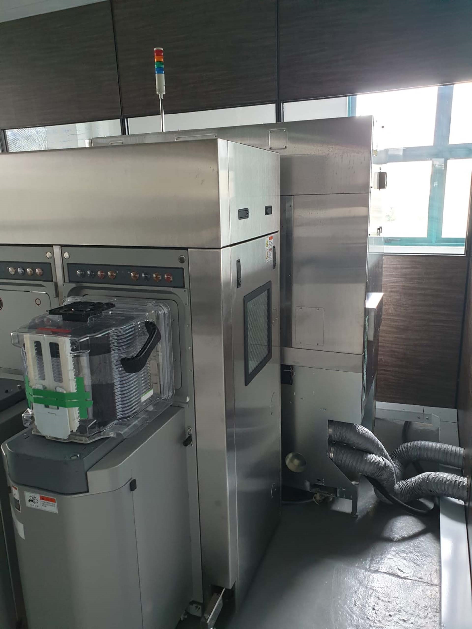 KLA / TENCOR SP1-DLS Mask & Wafer Inspector used for sale price ...