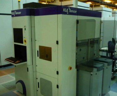 KLA / TENCOR SP2 SURFSCAN マスク＆ウェーハ検査装置 はセール価格 #9097781, 2007 で使用されています ...