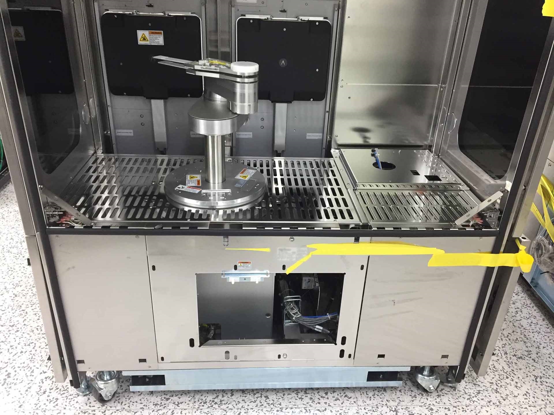 KLA / TENCOR Surfscan SP2 マスク＆ウェーハ検査装置 はセール価格 #9260809, 2004 で使用されています ...