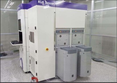KLA / TENCOR SP2 Mask & Wafer Inspector used for sale price #9148378 ...