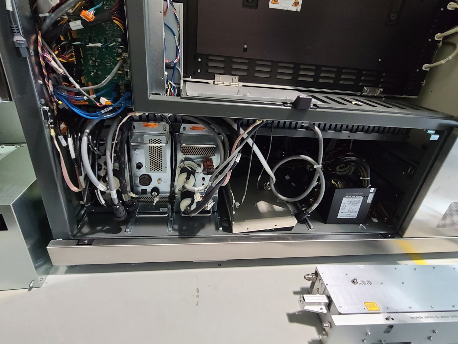 KLA / TENCOR Surfscan SP2 Mask & Wafer Inspector used for sale price ...