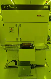KLA / TENCOR SL526 Mask & Wafer Inspector used for sale price #9386126 ...