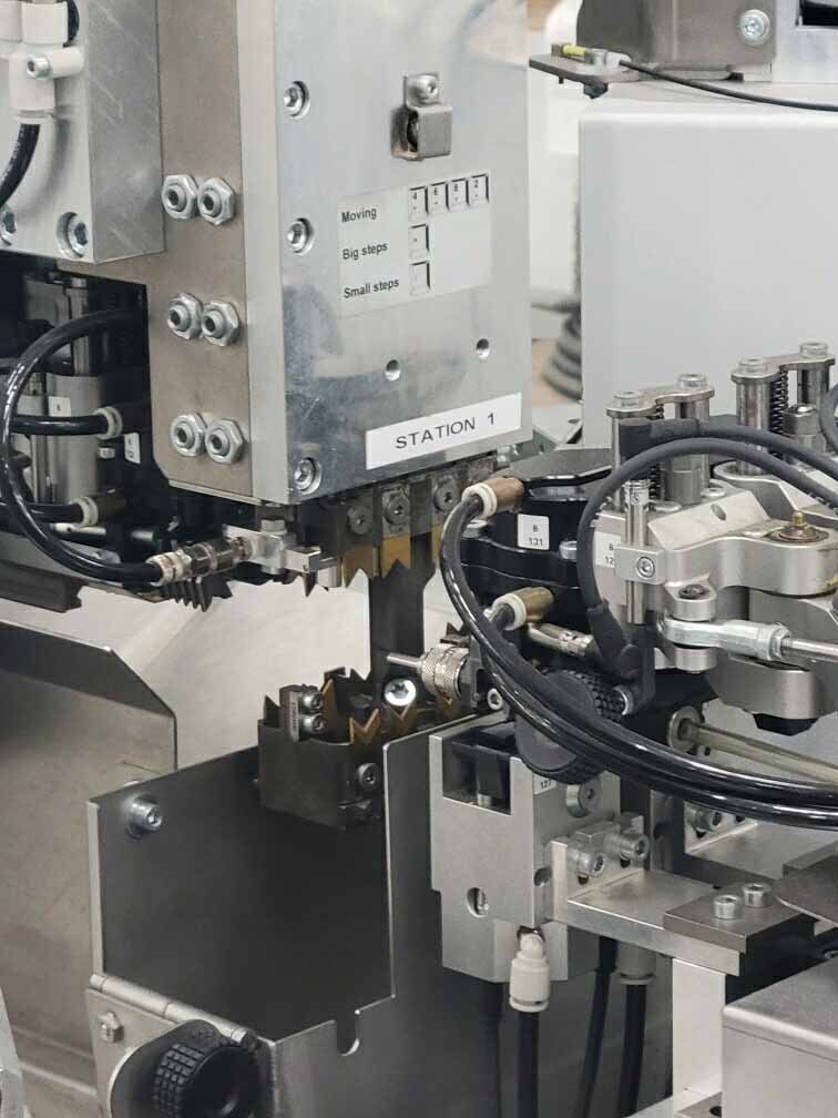 KOMAX Alpha 488 익숙한 판매용 가격 #293632528, 2010 > 사다 from CAE