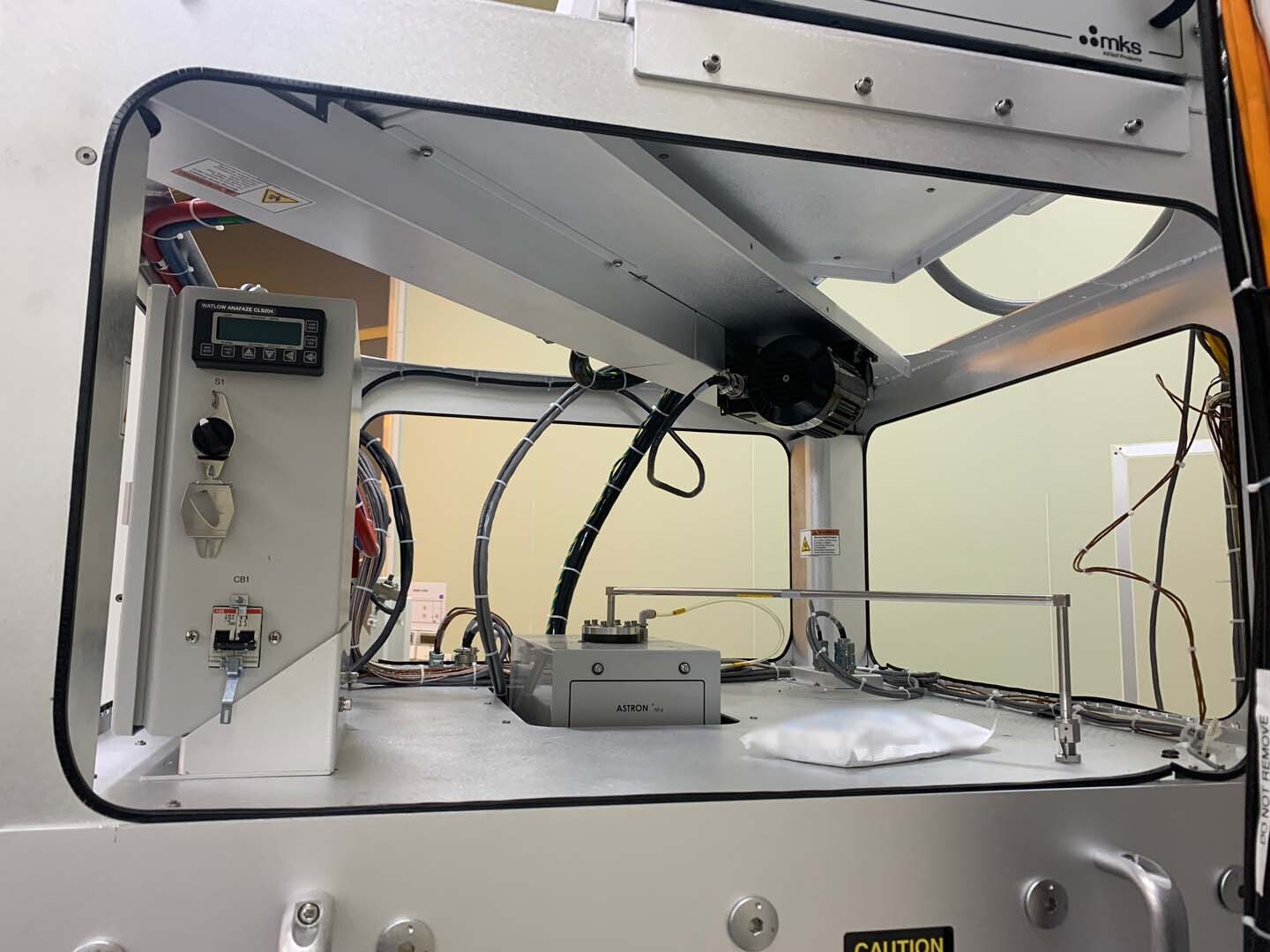 LAM RESEARCH / NOVELLUS Vector Express 刻蚀机、去胶机 用于销售价格 #293775691, 2011 ...