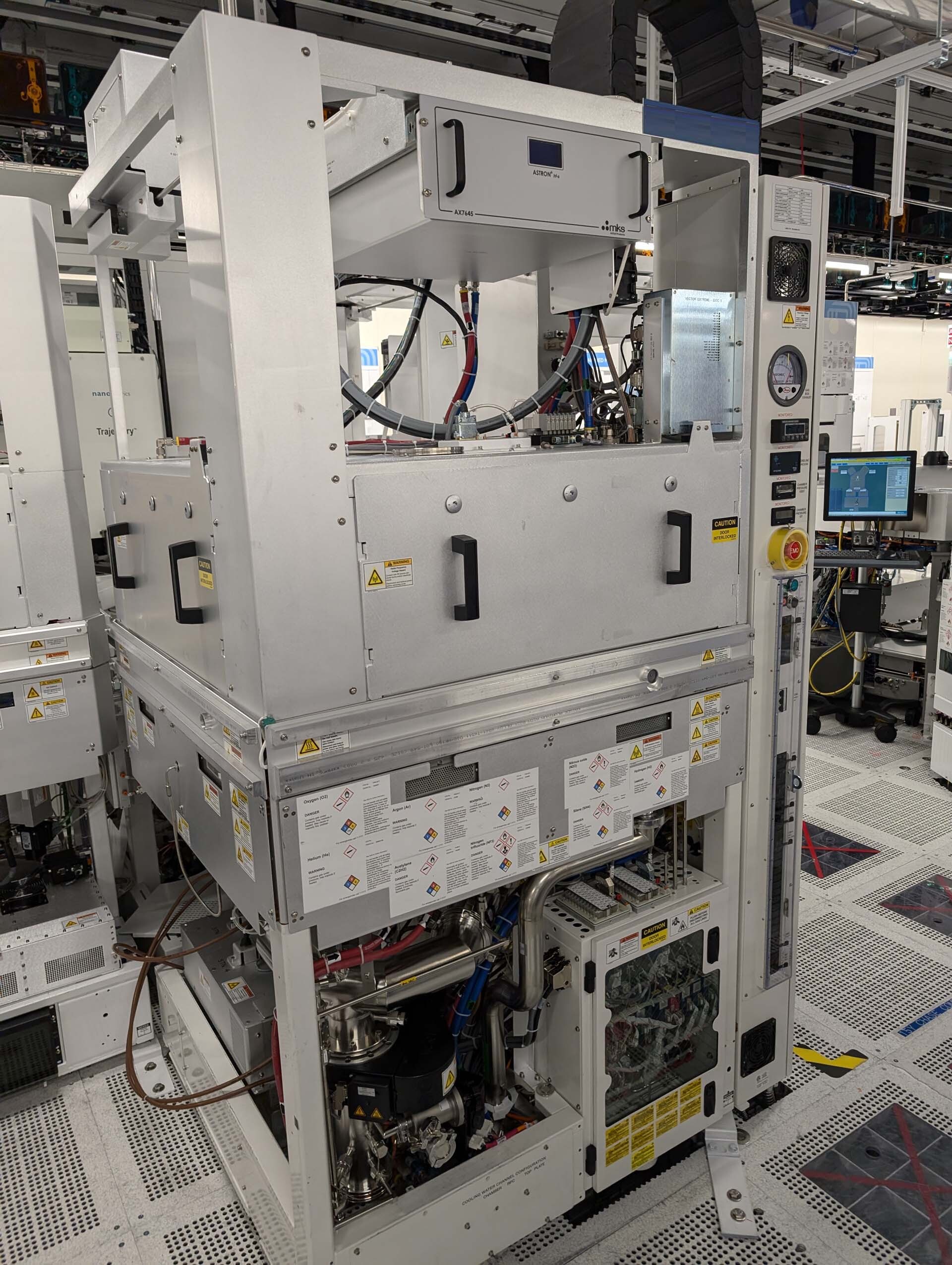 LAM RESEARCH / NOVELLUS Vector Extreme Etcher / Asher used for sale ...