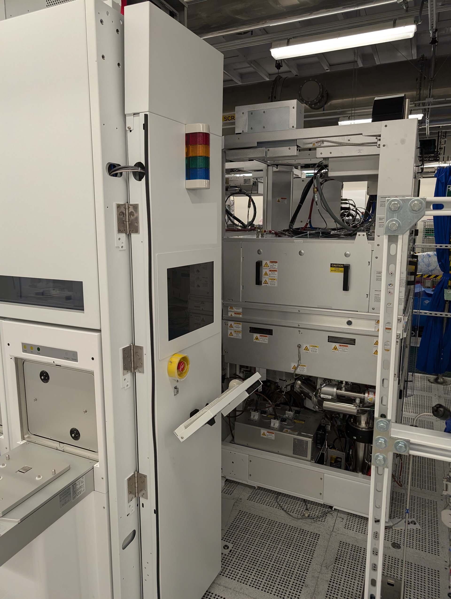 LAM RESEARCH / NOVELLUS Vector Extreme Etcher / Asher used for sale ...