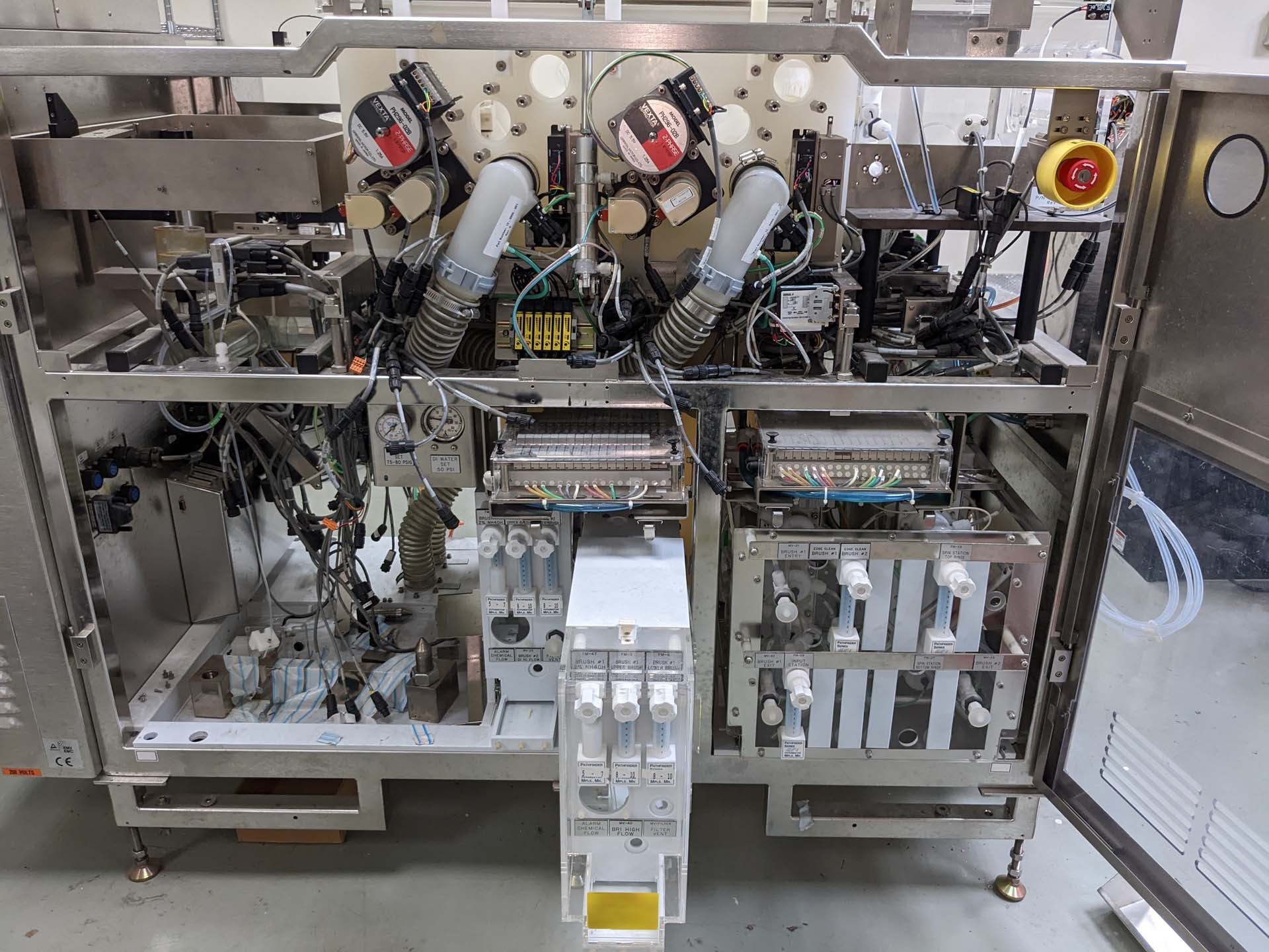 LAM RESEARCH / ONTRAK DSS 200 Scrubber 中古 販売用 価格 #293649383, 2000 > 買う ...