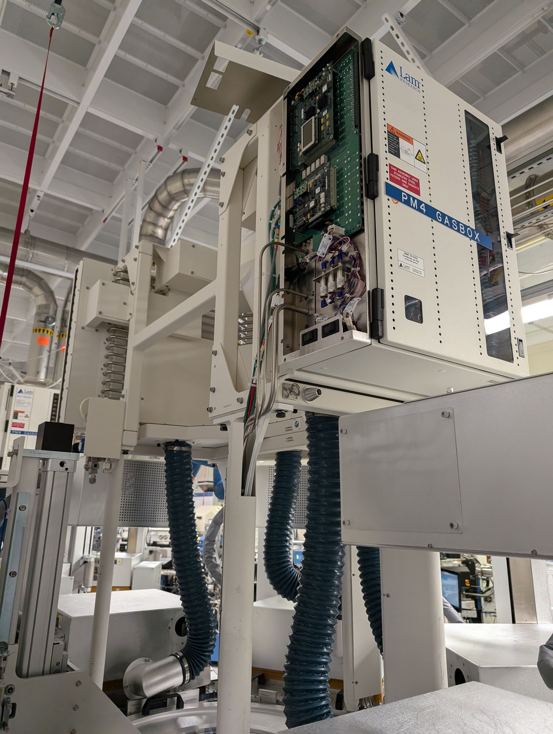 LAM RESEARCH 2300 Exelan Flex 蝕刻機/ 光阻清洗機 用於銷售價格 #293767096, 2007 > 從 CAE 購買