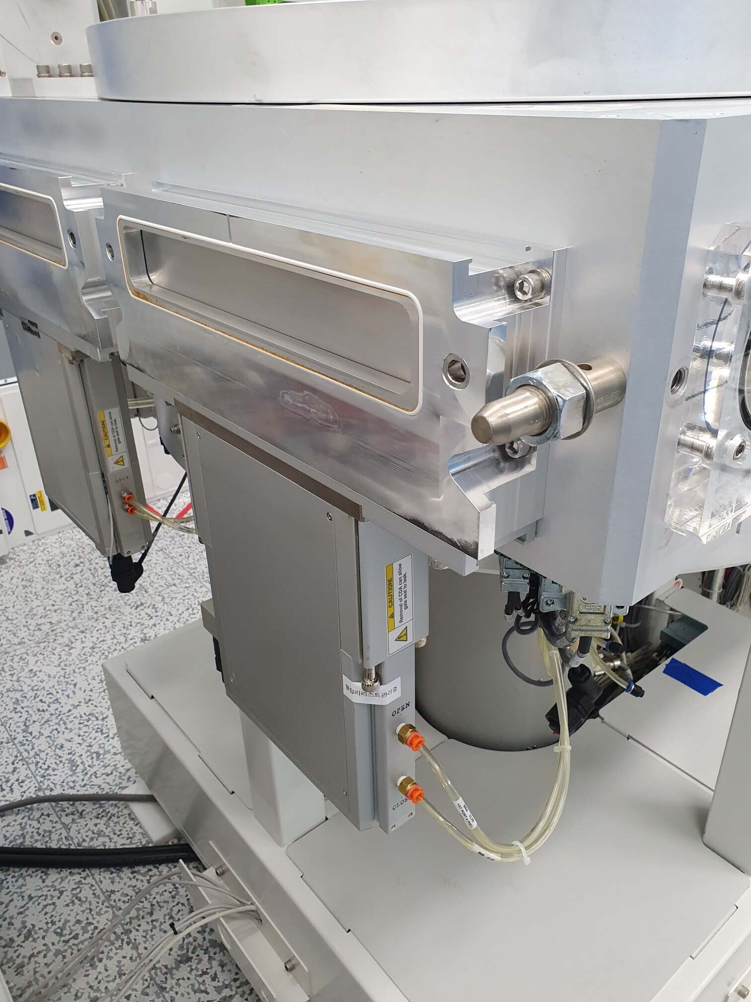 LAM RESEARCH / NOVELLUS Vector Extreme used for sale price #9293142 ...