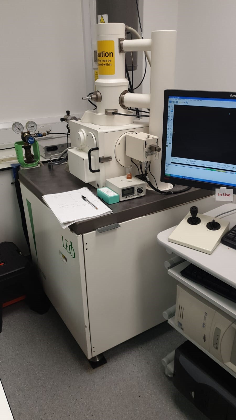 LEO / ZEISS 1450VP SEM used for sale price #9285037, 2006 > buy from CAE