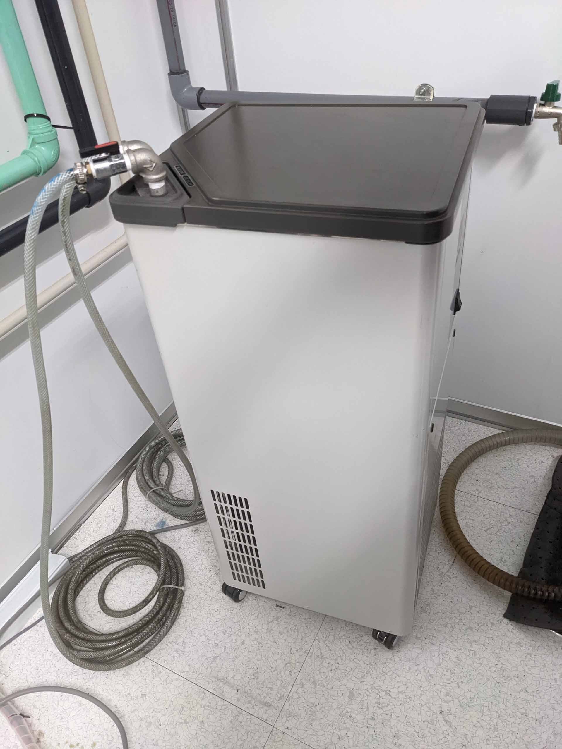 LEO / ZEISS Supra 40 SEM 用 待售的 價格 #293631669 > 購買 from CAE