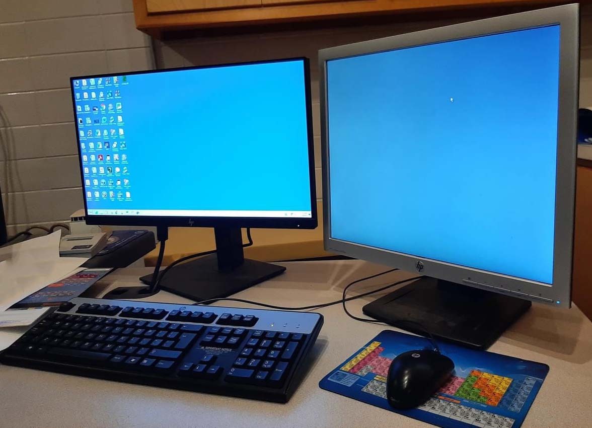 LEO / ZEISS Supra 40VP SEM Used for sale price #293636806, > buy from CAE