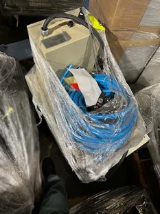 LEYBOLD HERAEUS D30A Pump used for sale price #293766239 > buy from CAE