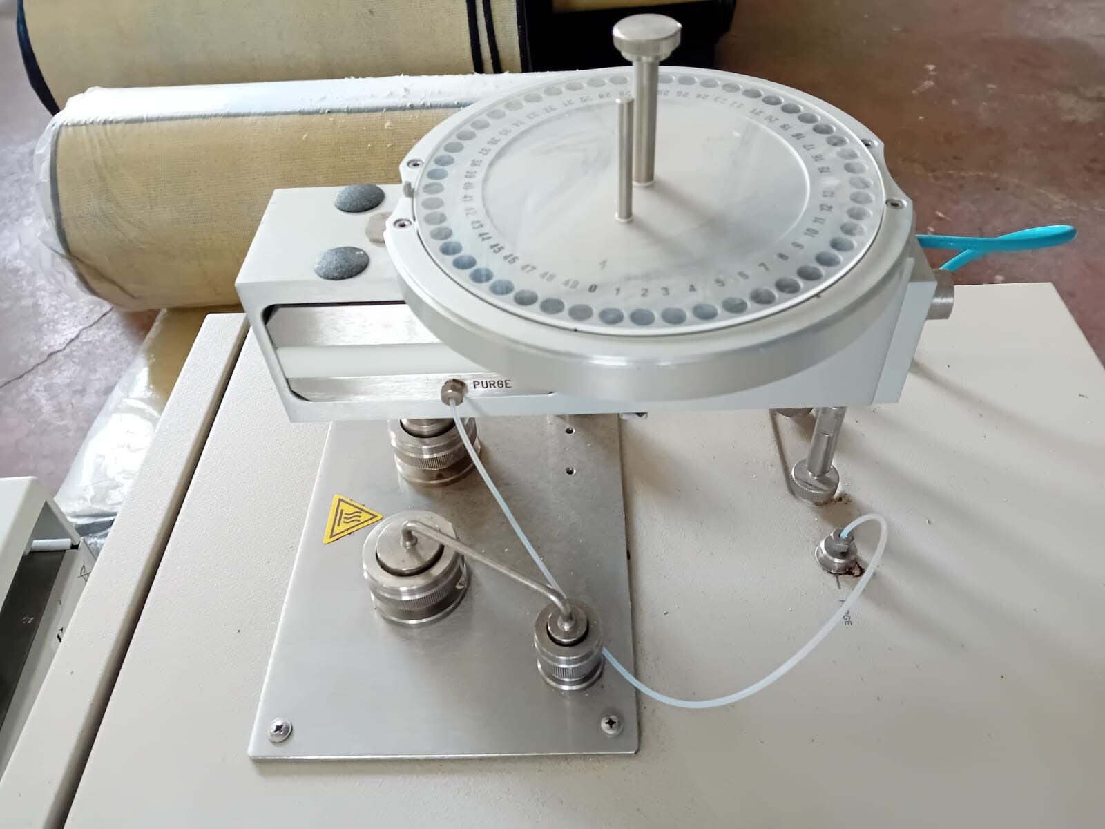 LEYBOLD HERAEUS System Pump used for sale price #293770873 > buy from CAE