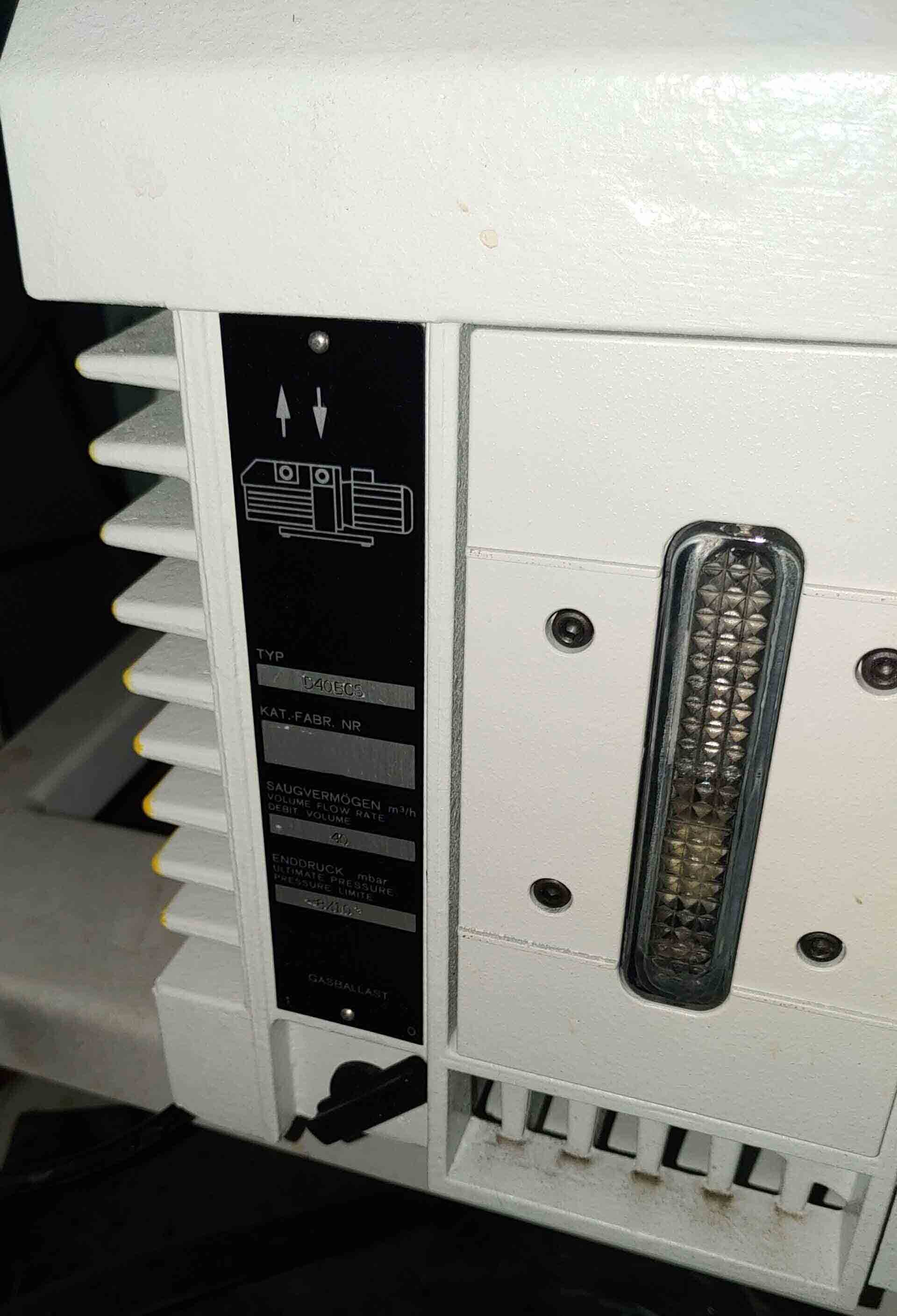 LEYBOLD HERAEUS Trivac D40BCS Pump used for sale price #293633308 > buy ...