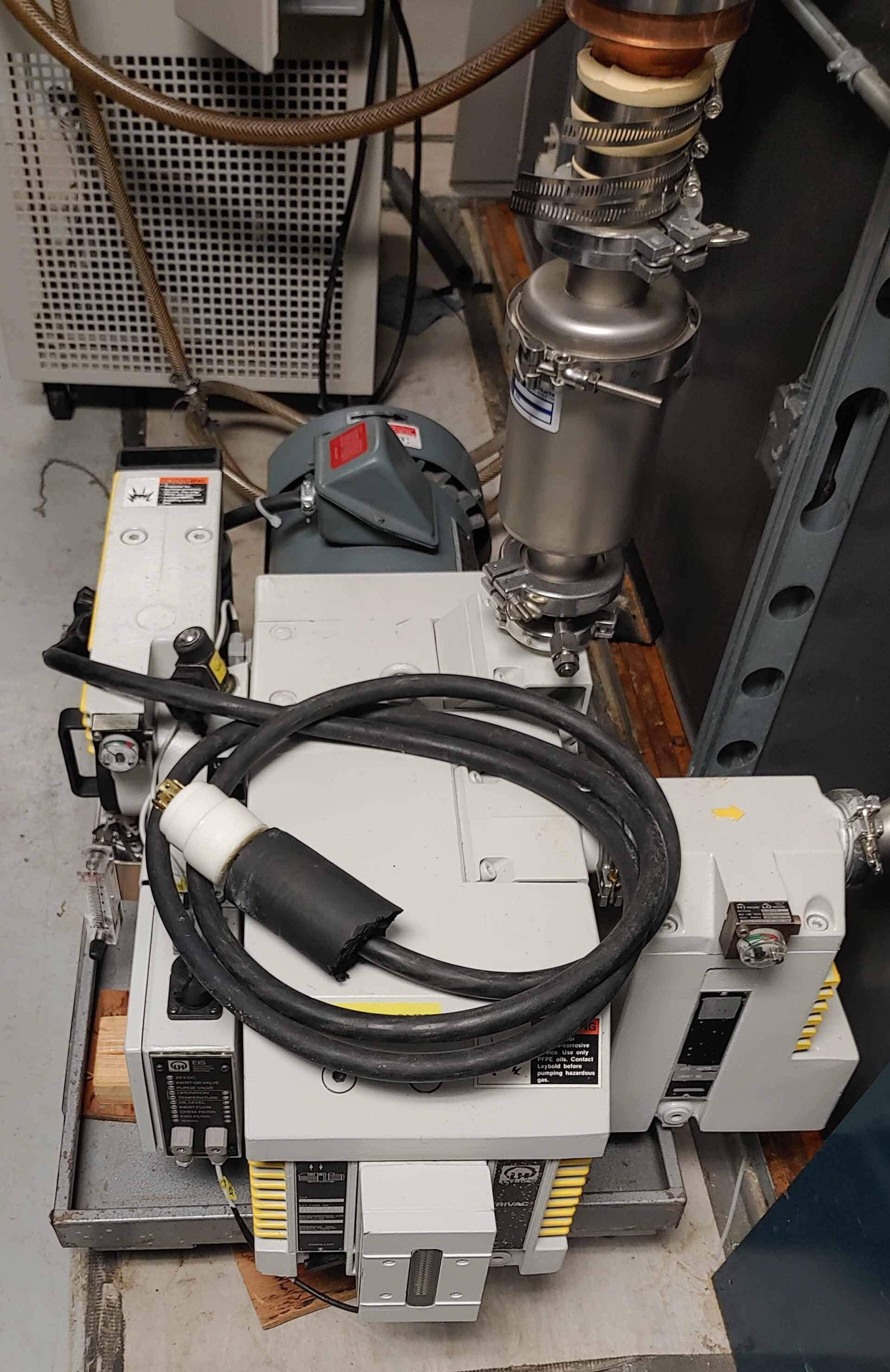 LEYBOLD HERAEUS Trivac D65BCS 펌프 판매 가격 #293633307에 사용됨 > CAE에서 구매