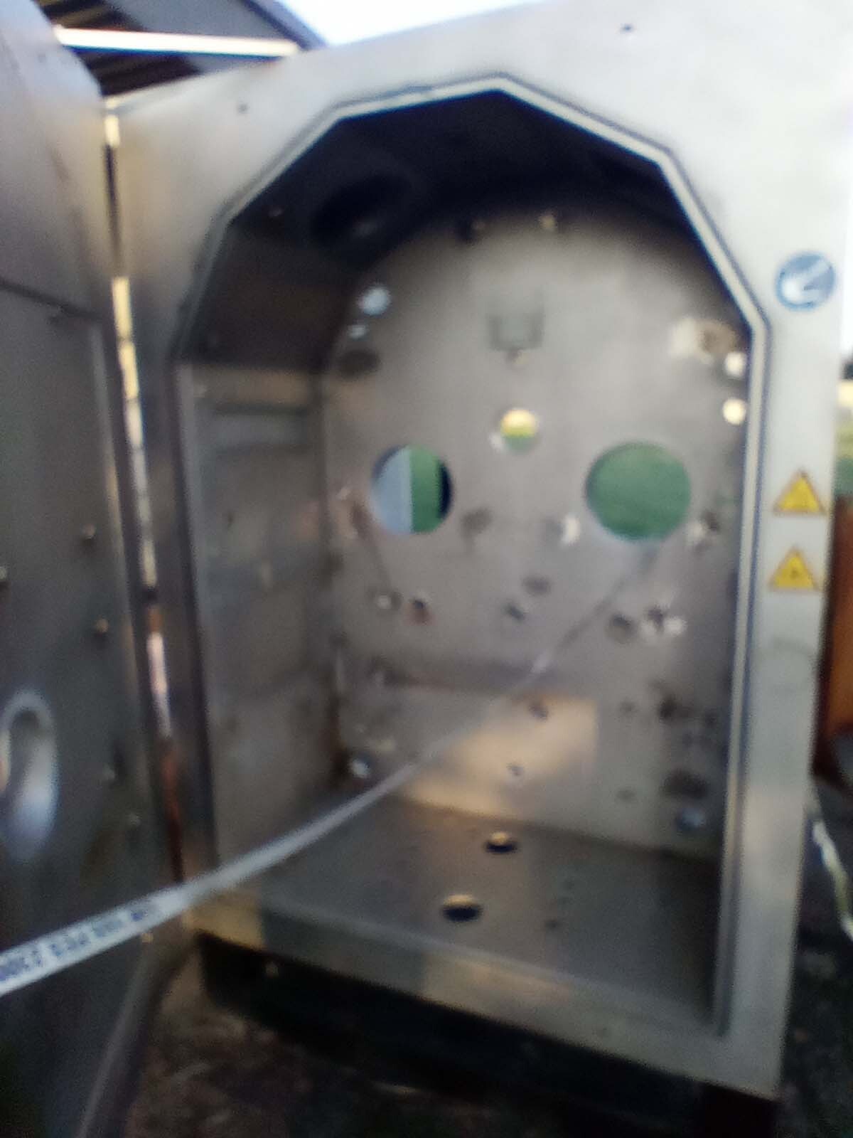 LEYBOLD HERAEUS Vacuum chamber Pump used for sale price #293759028 ...