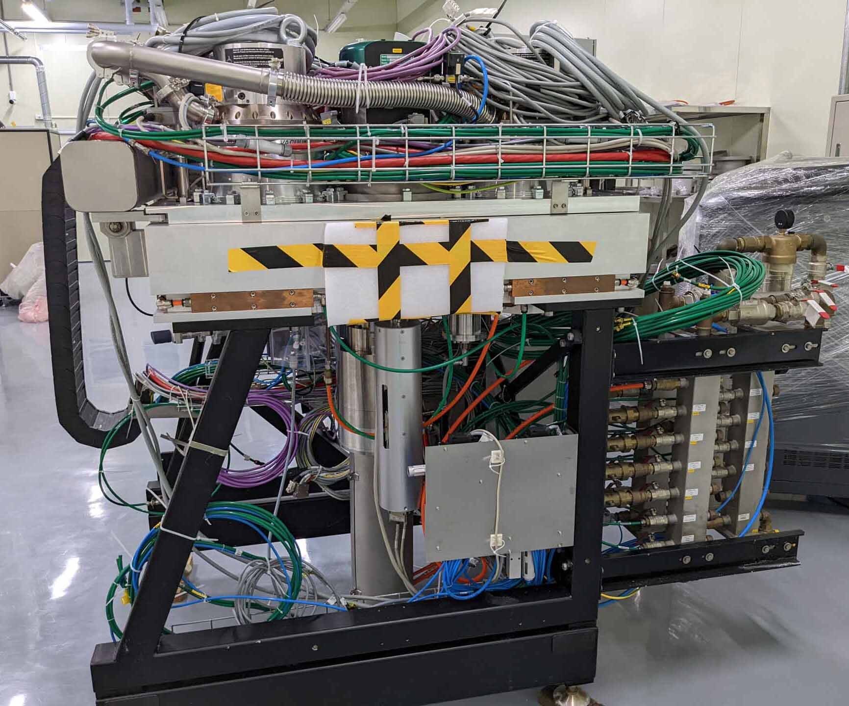 LEYBOLD Helios 400 用 待售的 價格 #293590262 > 購買 from CAE