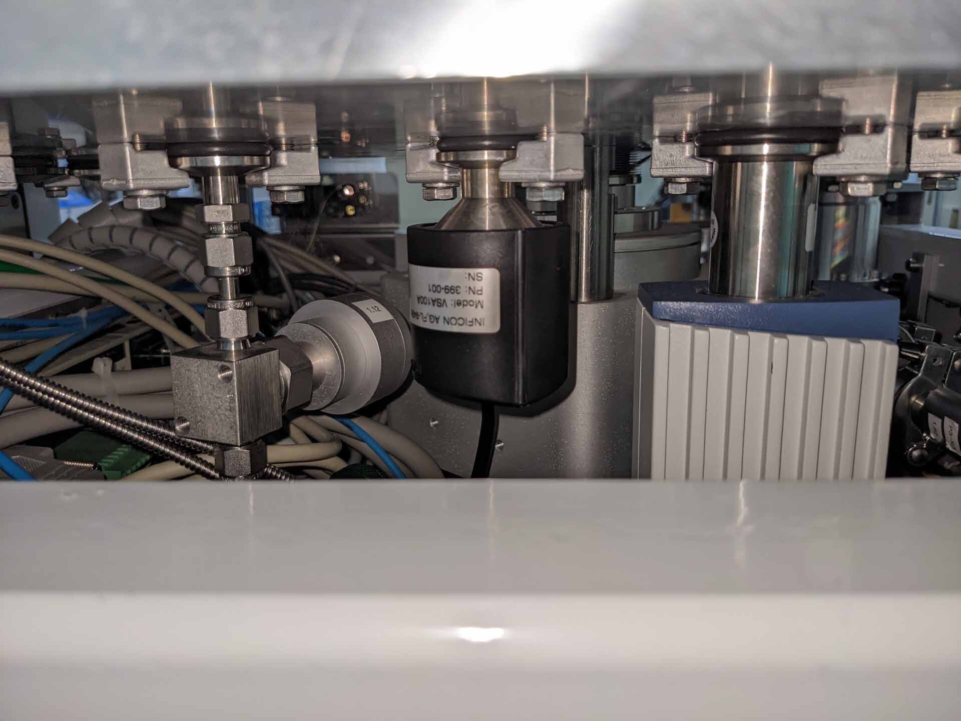 LEYBOLD Helios 400 익숙한 판매용 가격 #293590262 > 사다 from CAE