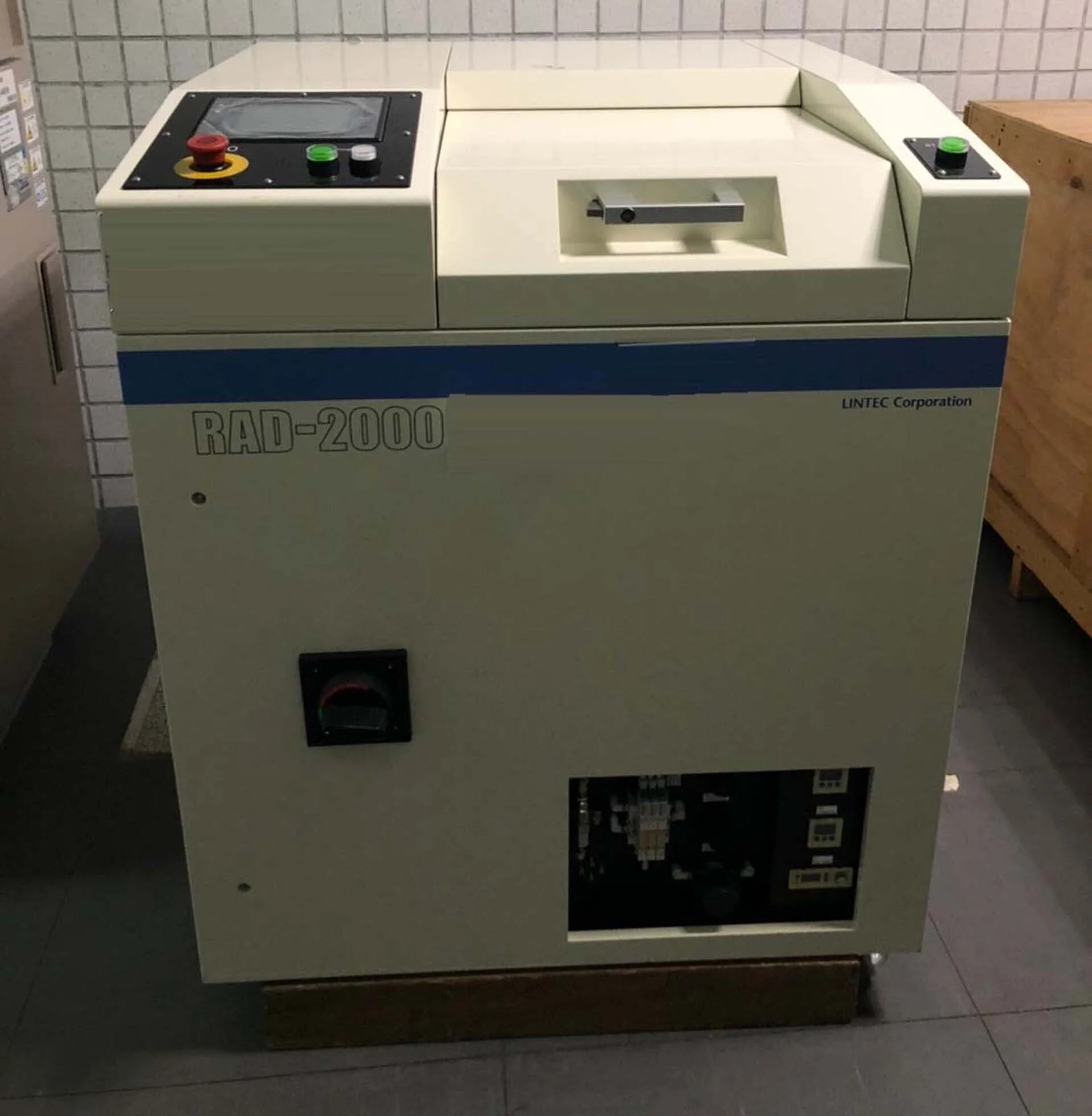 LINTEC RAD 2000 M/8 封装设备 用于销售价格 #9271208, 2014 > 从 CAE 购买