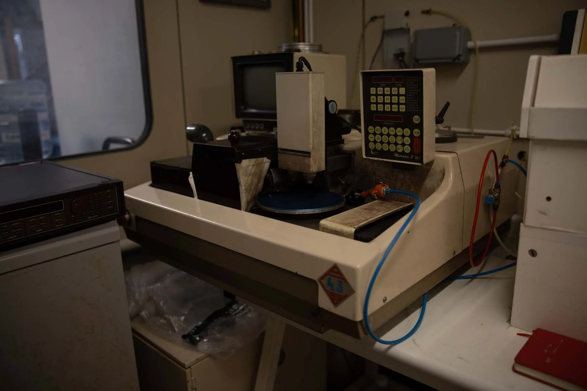 LOADPOINT MicroAce 3 Scriber / Dicer used for sale price #293695726 > buy from CAE