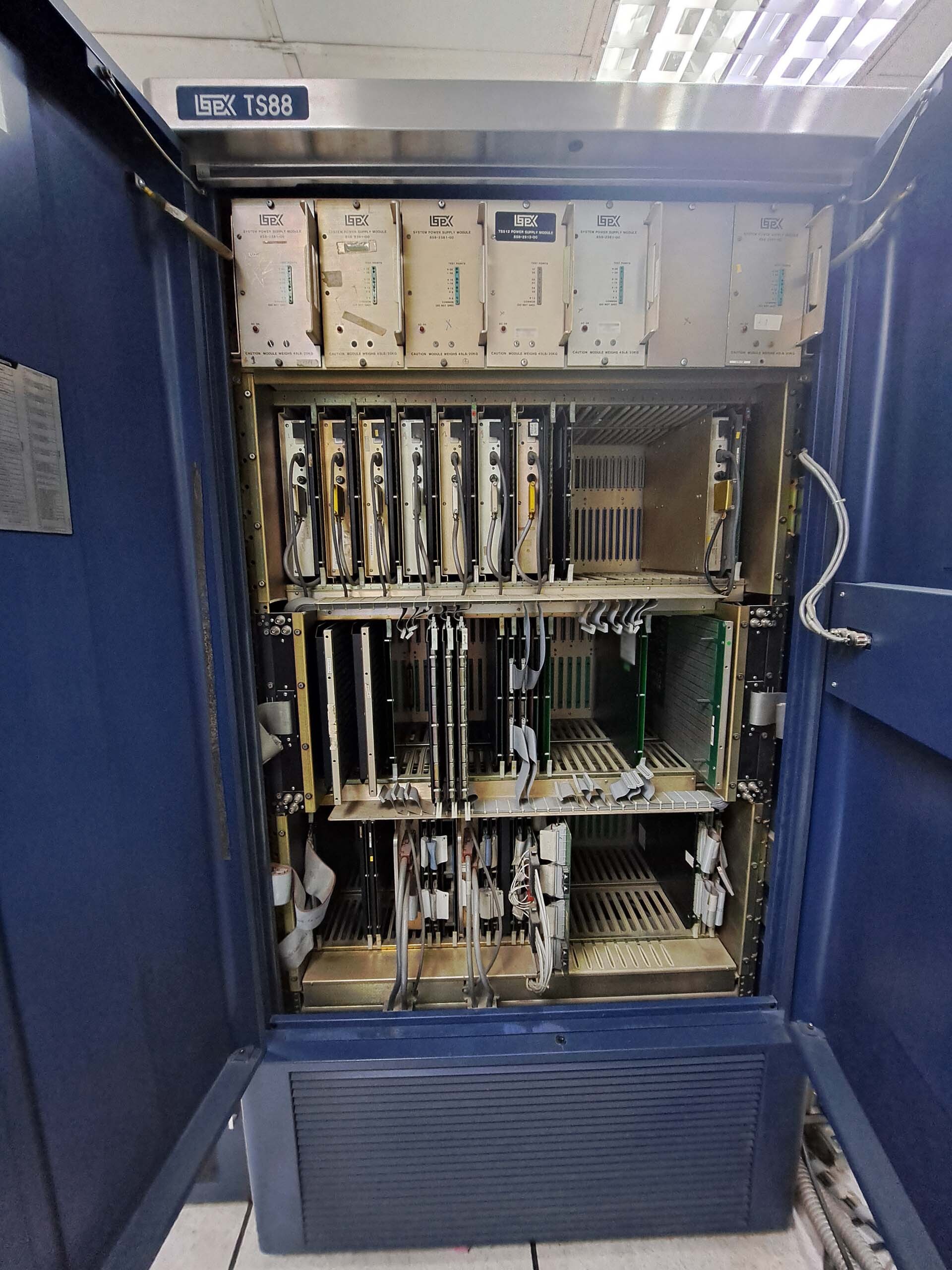 LTX-CREDENCE TS 88 Final Testing Equipment used for sale price ...