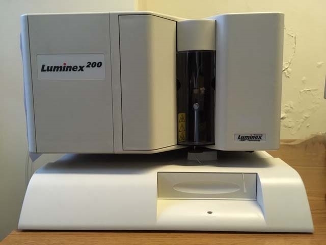 LUMINEX 200 実験装置及び付属品 はセール価格 #9269675, 2019 で使用されています > CAE から購入