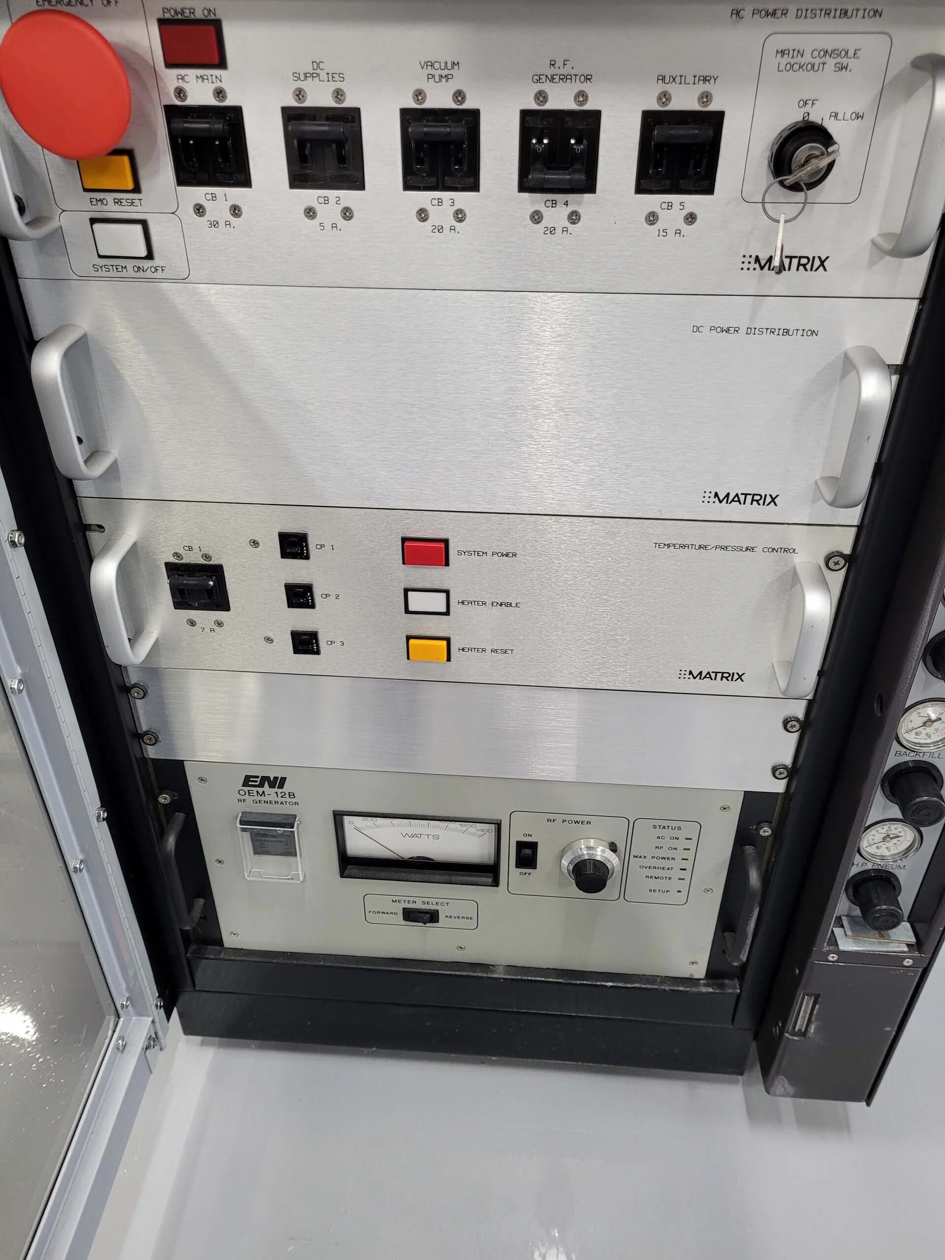 MATRIX System One 106 蝕刻機/ 光阻清洗機 用於銷售價格 #9248644 > 從 CAE 購買