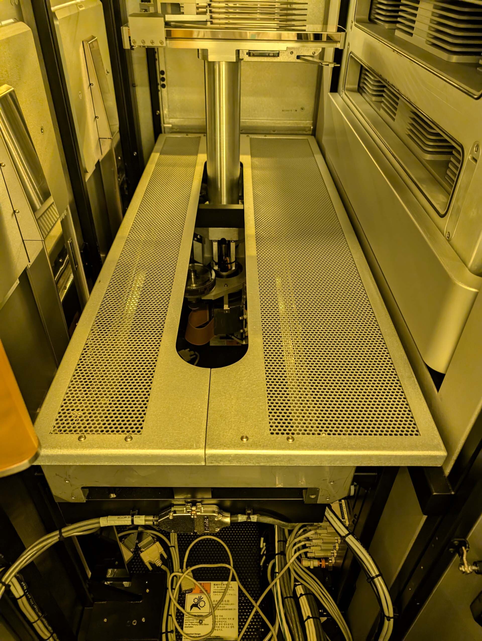 MATTSON Aspen III Etcher / Asher used for sale price #293807043, 2002 ...