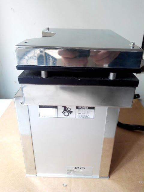 MECS UTC-OF250 マスクアライナー はセール価格 #9102070 で使用されています > CAE から購入