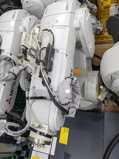 MITSUBISHI RV-4FLC-1D1-S19 Wafer Handler used for sale price #293664134, 2014 > buy from CAE